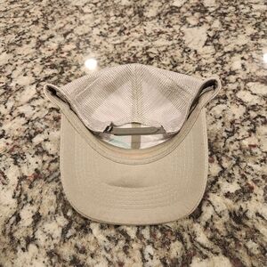 Realtree | Accessories | Realtree Grey Snapback Womens Hat With White ...